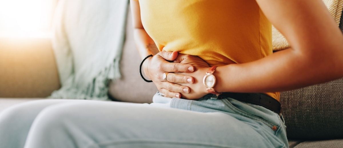 Crampi addominali: cause, rimedi e quando preoccuparsi - Santagostino Imola